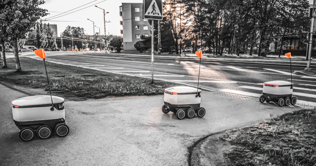 Public Mobile Robots on the forerun: critical standards to preserve ...
