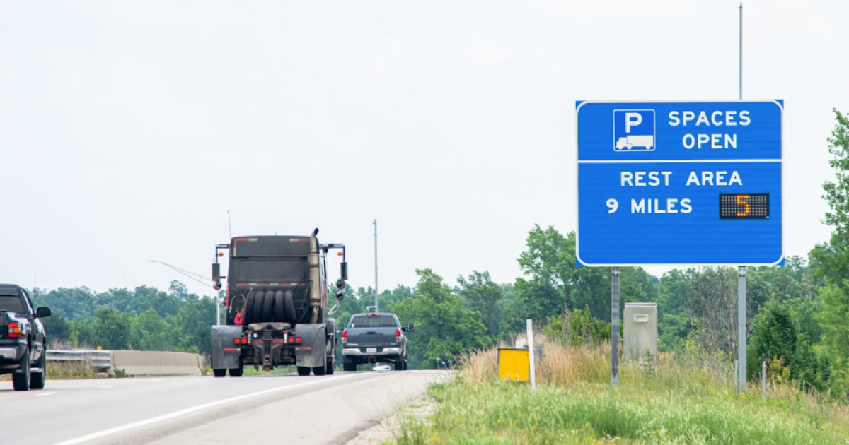 Parquery Truck Parking - Guide truck drivers to an available parking ...